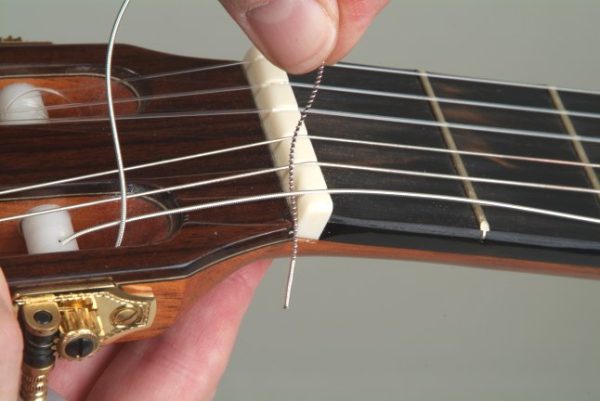 How to Tie Classical Guitar Strings - The Metal Wound - Stafford Guitar ...